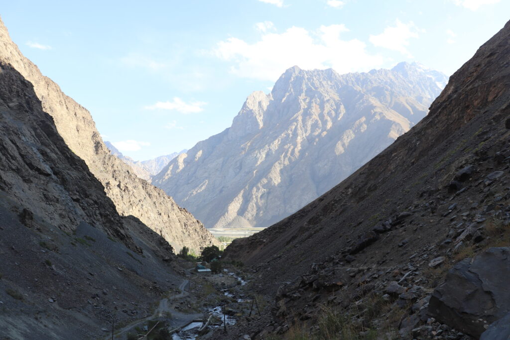 Herzliche Gastfreundschaft in Rushon - slow travel to asia.ch